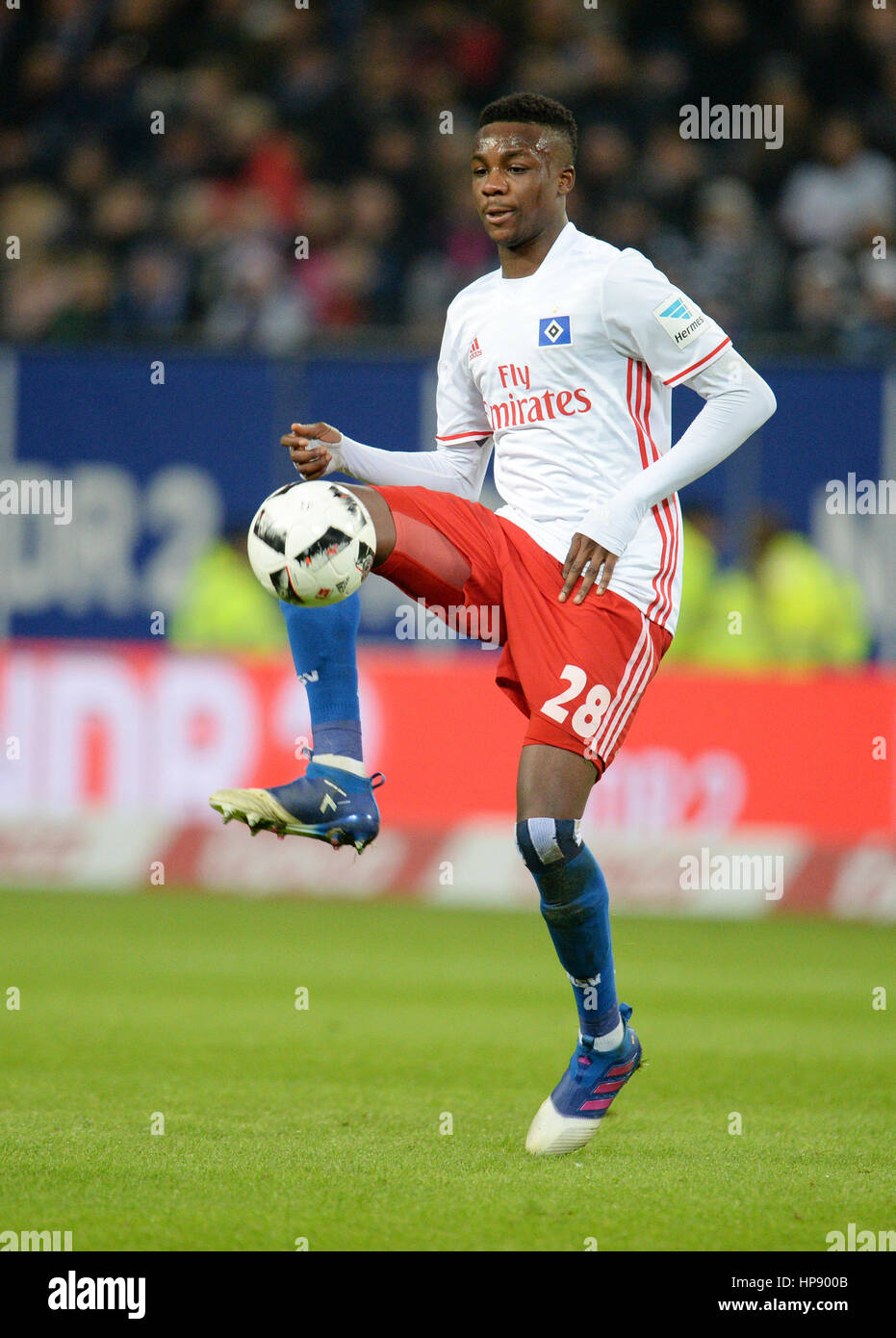 Hamburg, Germany. 18th Feb, 2017. Hamburg's Gideon Jung runs with the ...