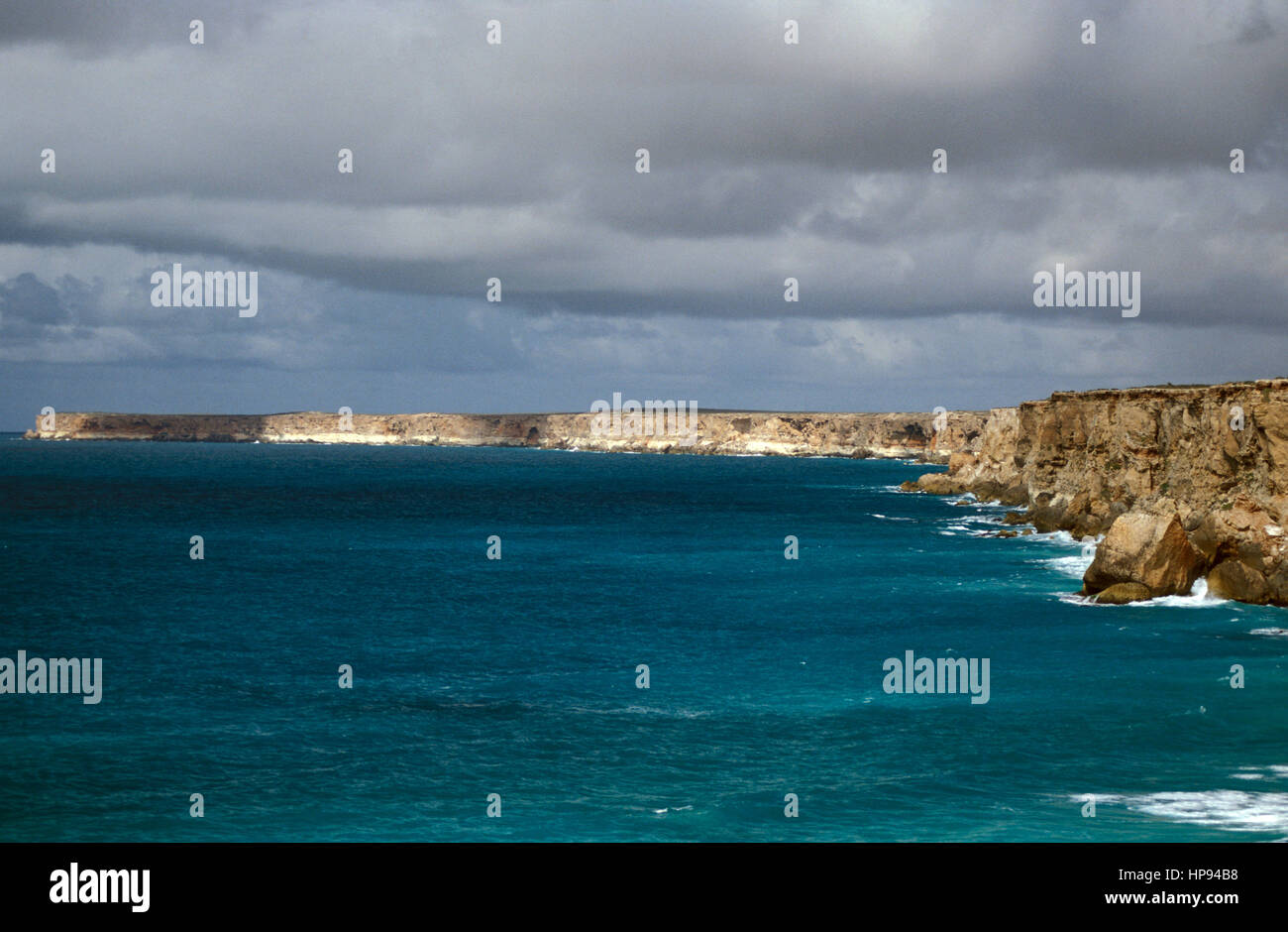 Australian highway western australia hi-res stock photography and ...