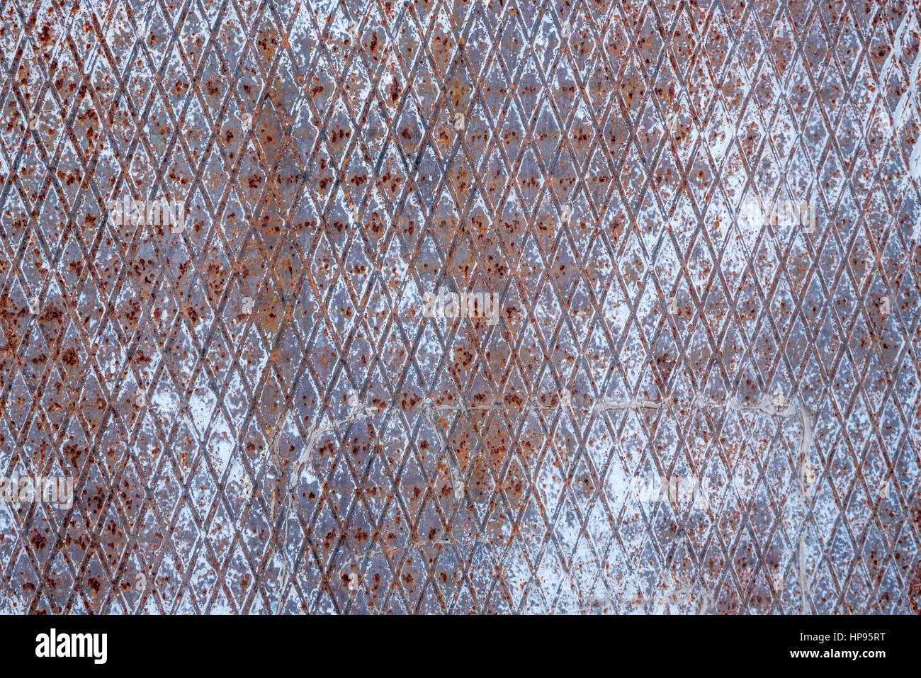 Texture of fluted rusty metal plate Stock Photo - Alamy