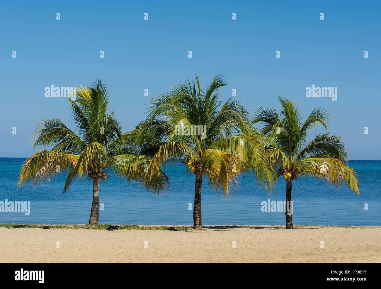 Warm sunny beach scene hi-res stock photography and images - Alamy