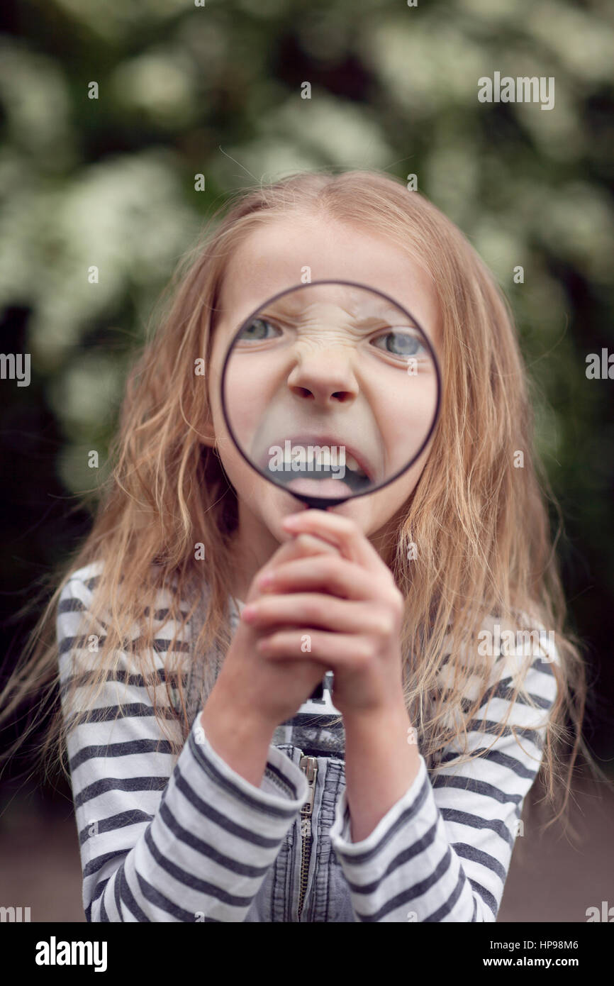 Gurning face hi-res stock photography and images - Alamy