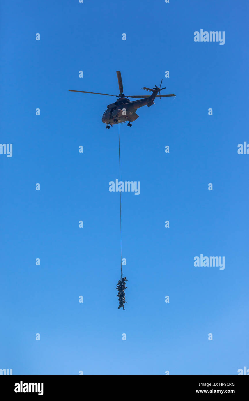 Helicopter and airlift hi-res stock photography and images - Alamy