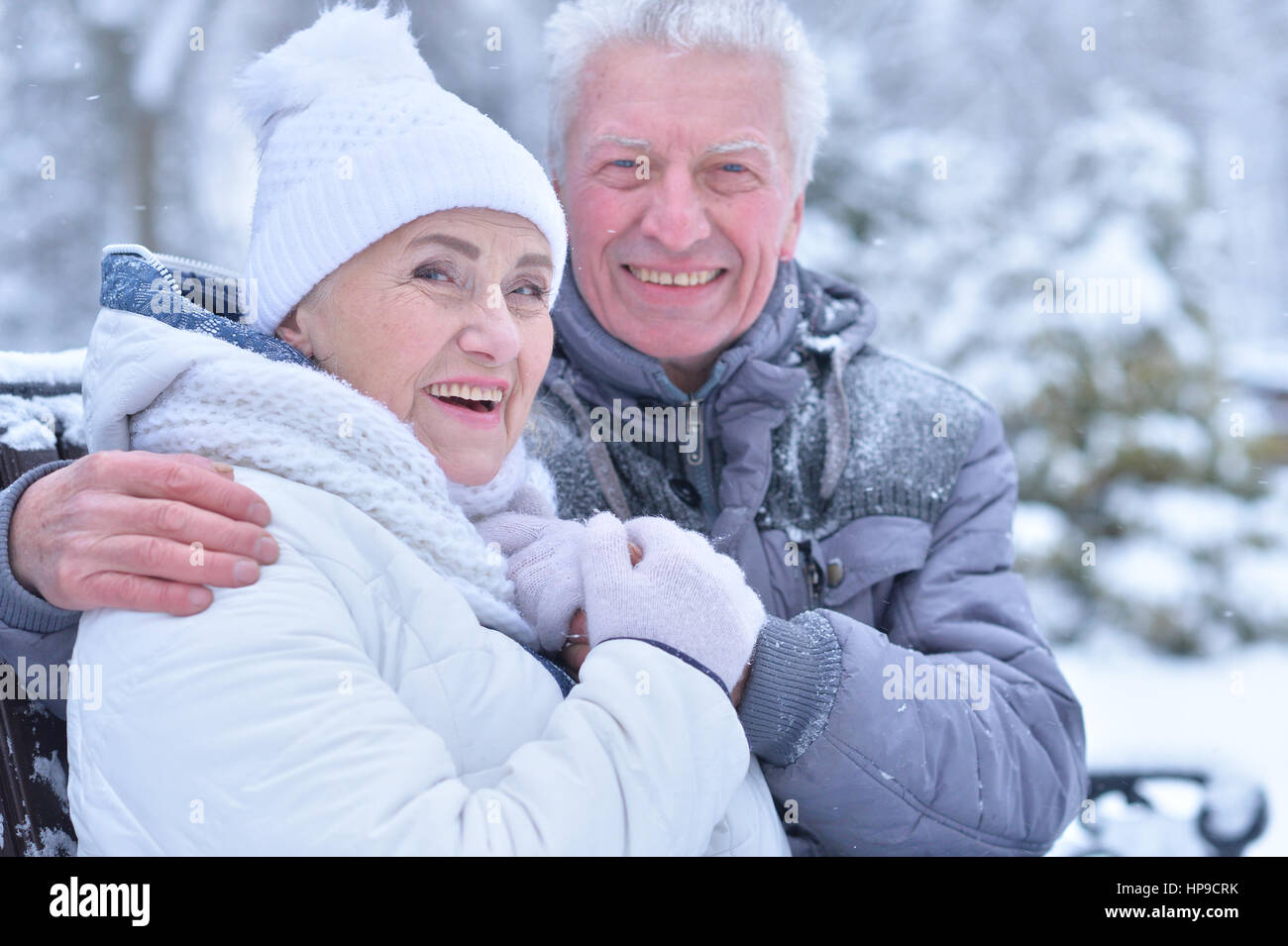 Cold elder elderly enjoying hi-res stock photography and images - Alamy