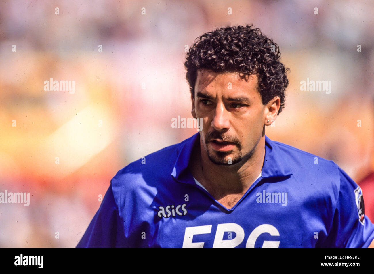 Vialli photographs hi-res stock photography and images - Alamy