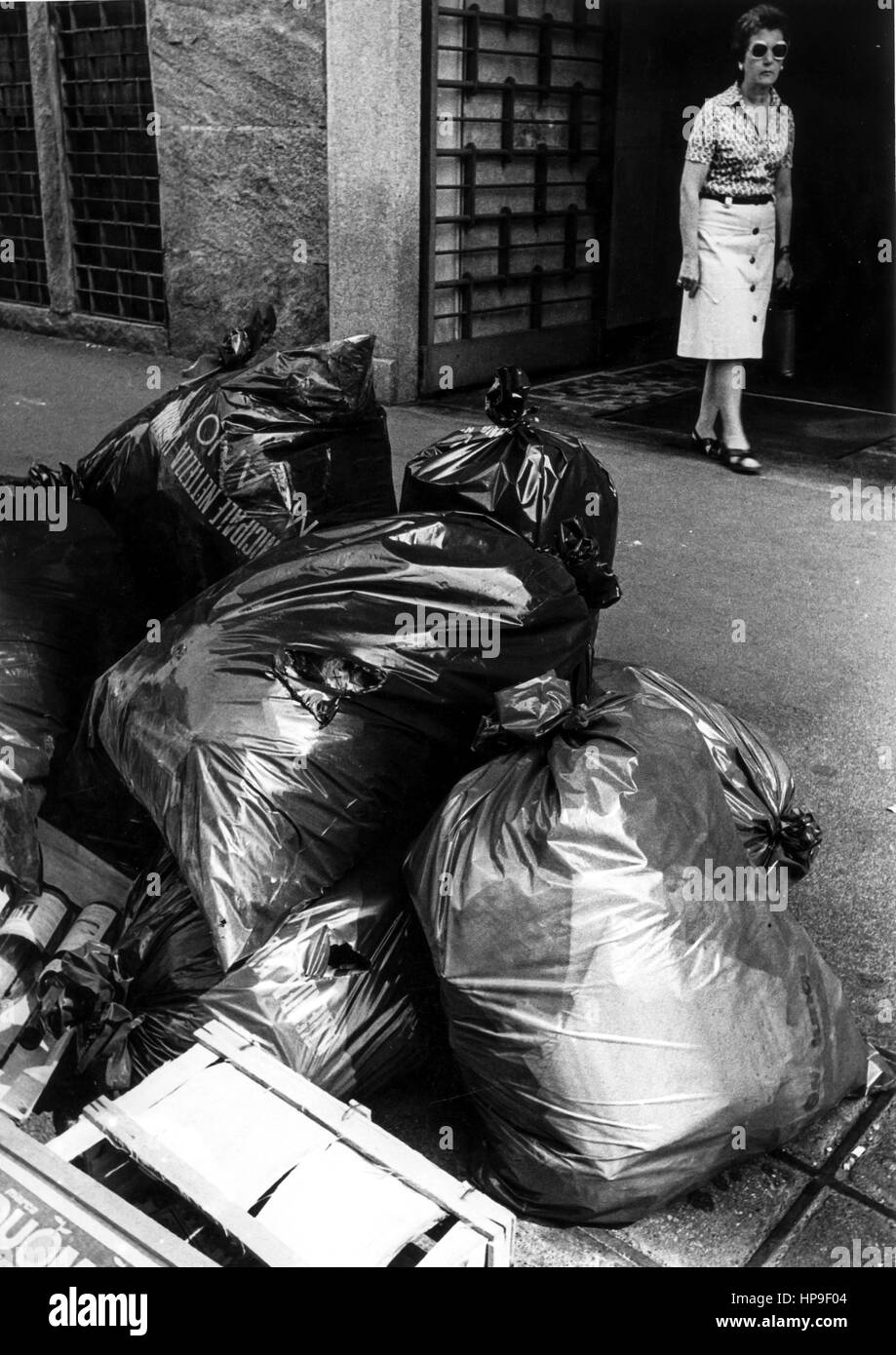 strike of garbage collectors,milan 70s Stock Photo - Alamy