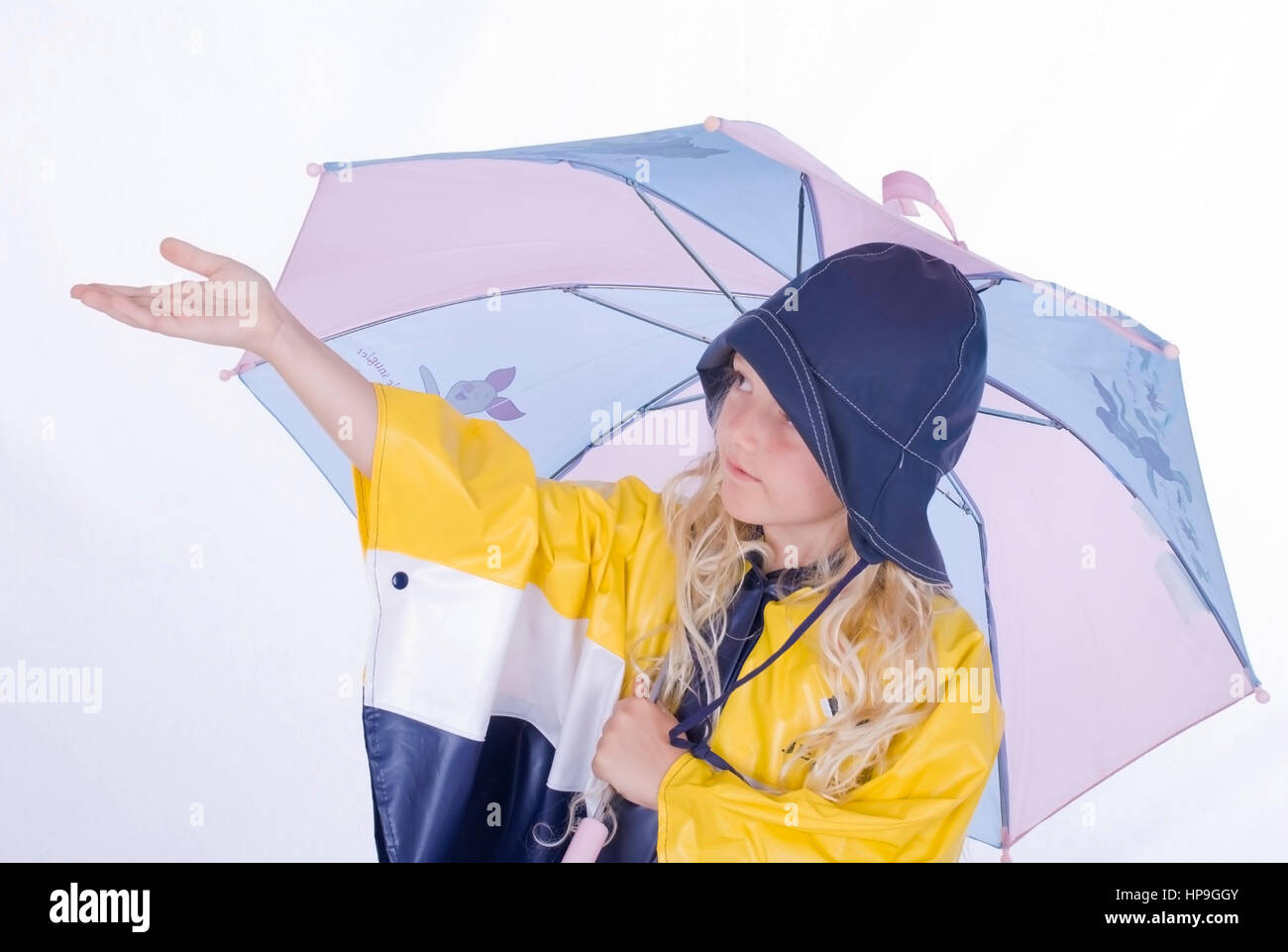 M?dchen mit Regenschirm - girl with umbrella Stock Photo - Alamy