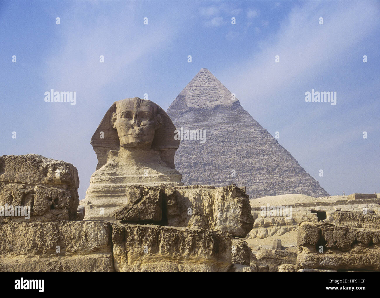 Sphinx pyramide hi-res stock photography and images - Alamy