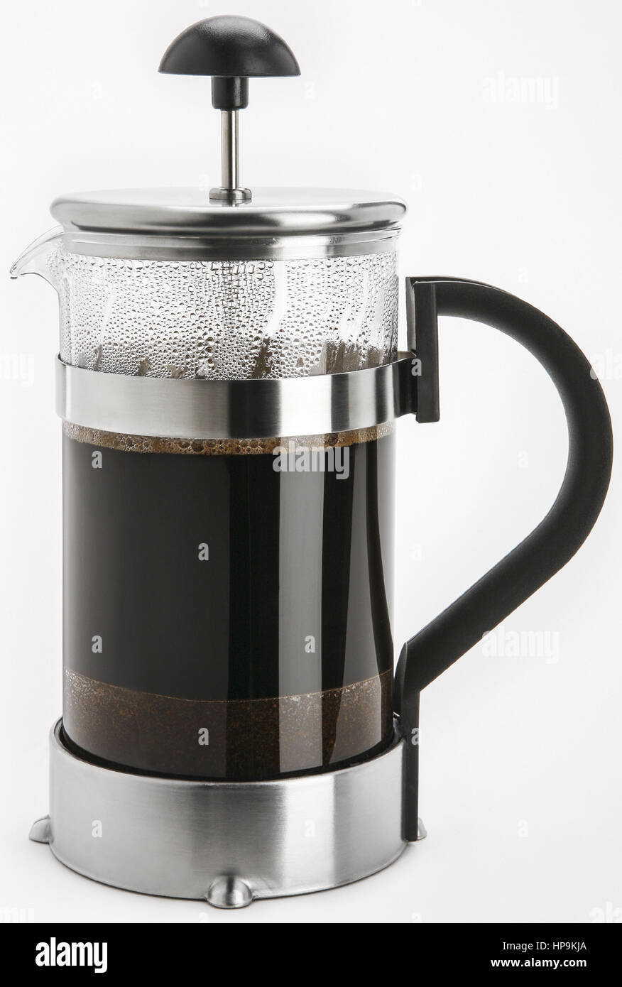 Kaffeezubereiter, Glaskanne mit Sieb Stock Photo - Alamy