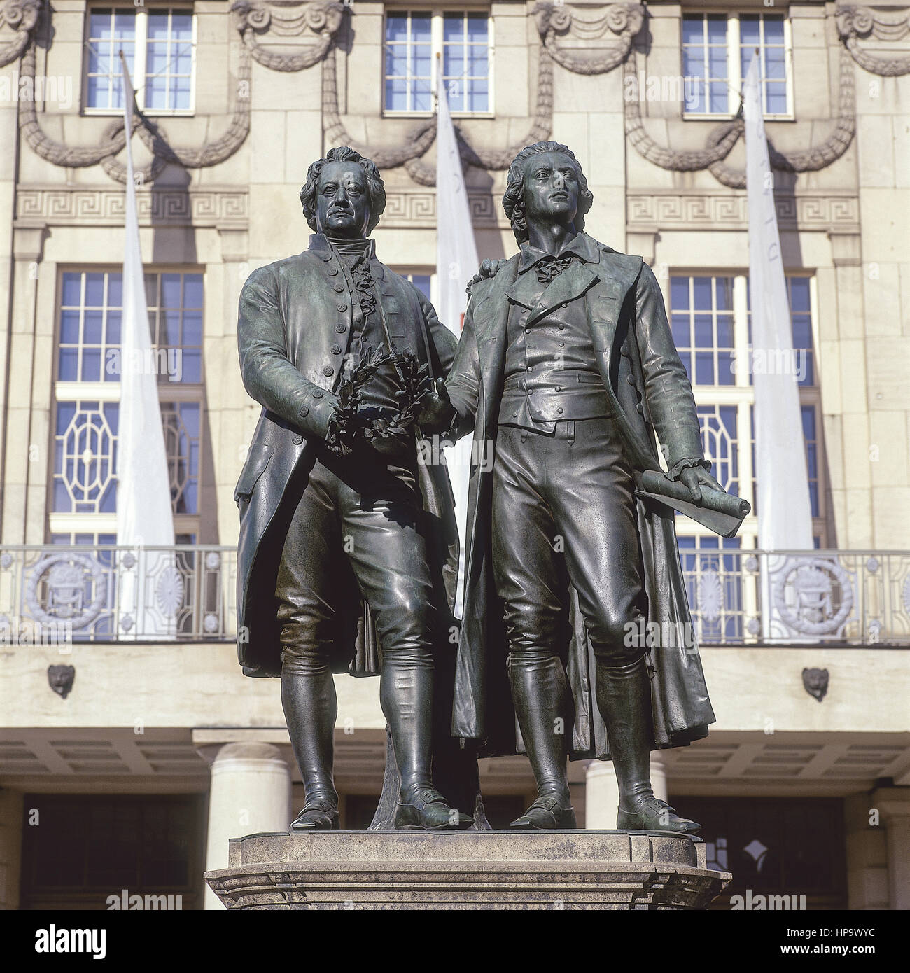 Weimar, Goethe-Schiller-Denkmal, Thueringen, Deutschland Stock Photo ...