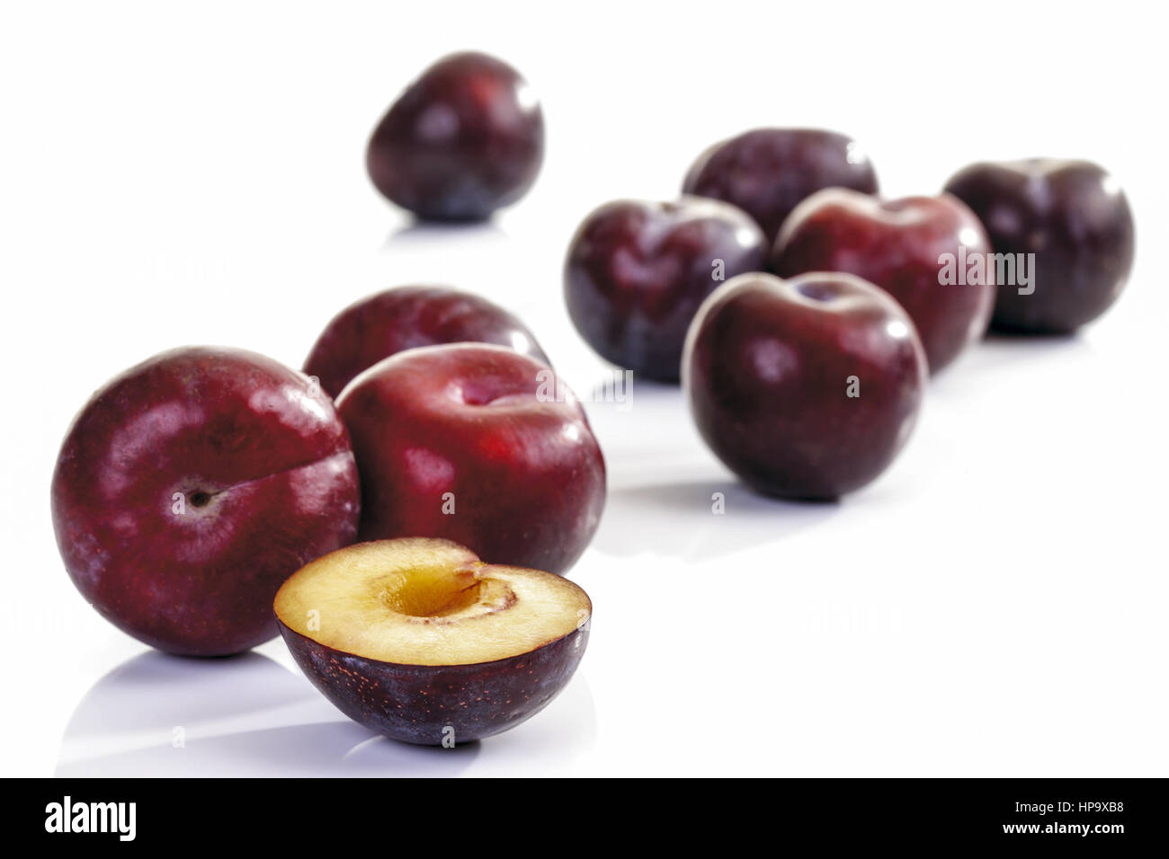 Bio pflaumen hi-res stock photography and images - Alamy