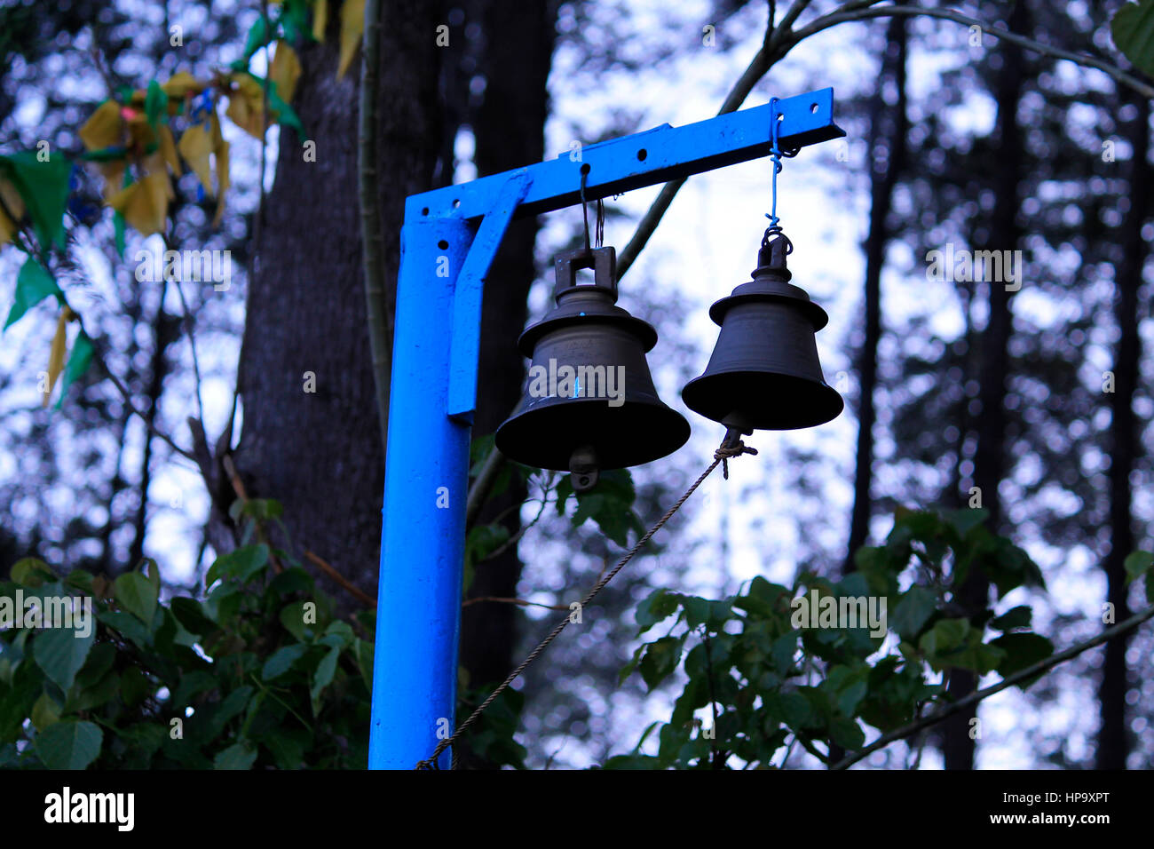 Ringing bell hi-res stock photography and images - Alamy