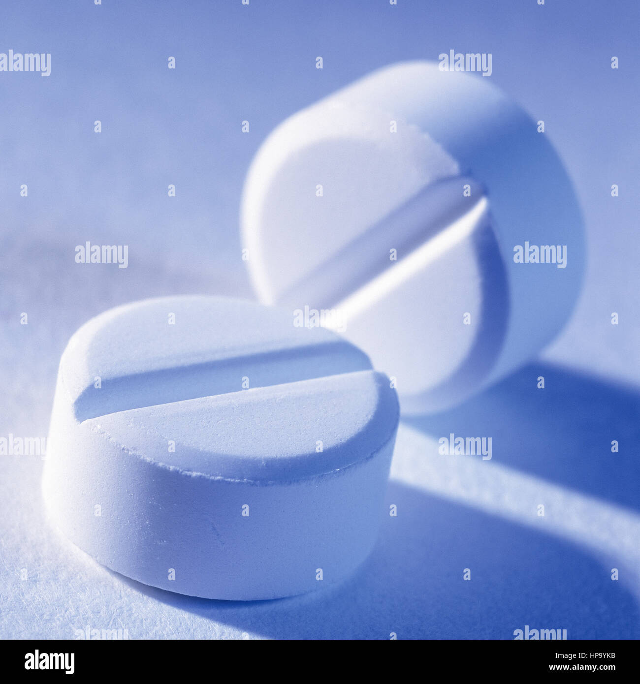 Weisse tabletten hi-res stock photography and images - Alamy