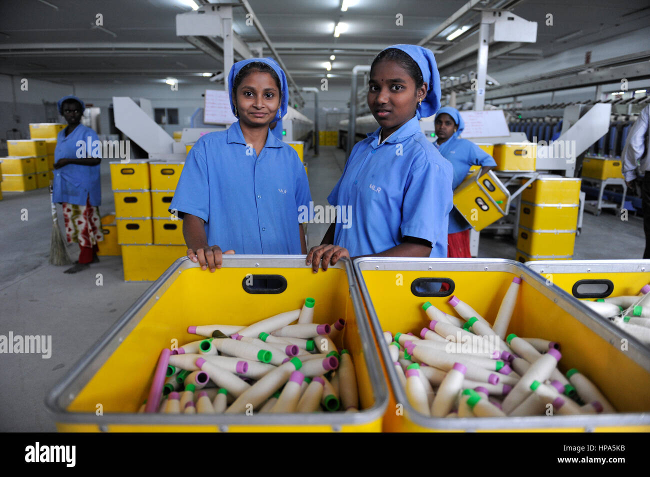 INDIA Tirupur , fair trade textile units , MLR Spinning factory/ INDIEN ...