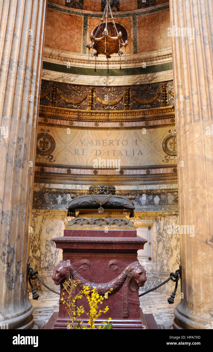 Pantheon building commissioned marcus agrippa hi-res stock photography ...