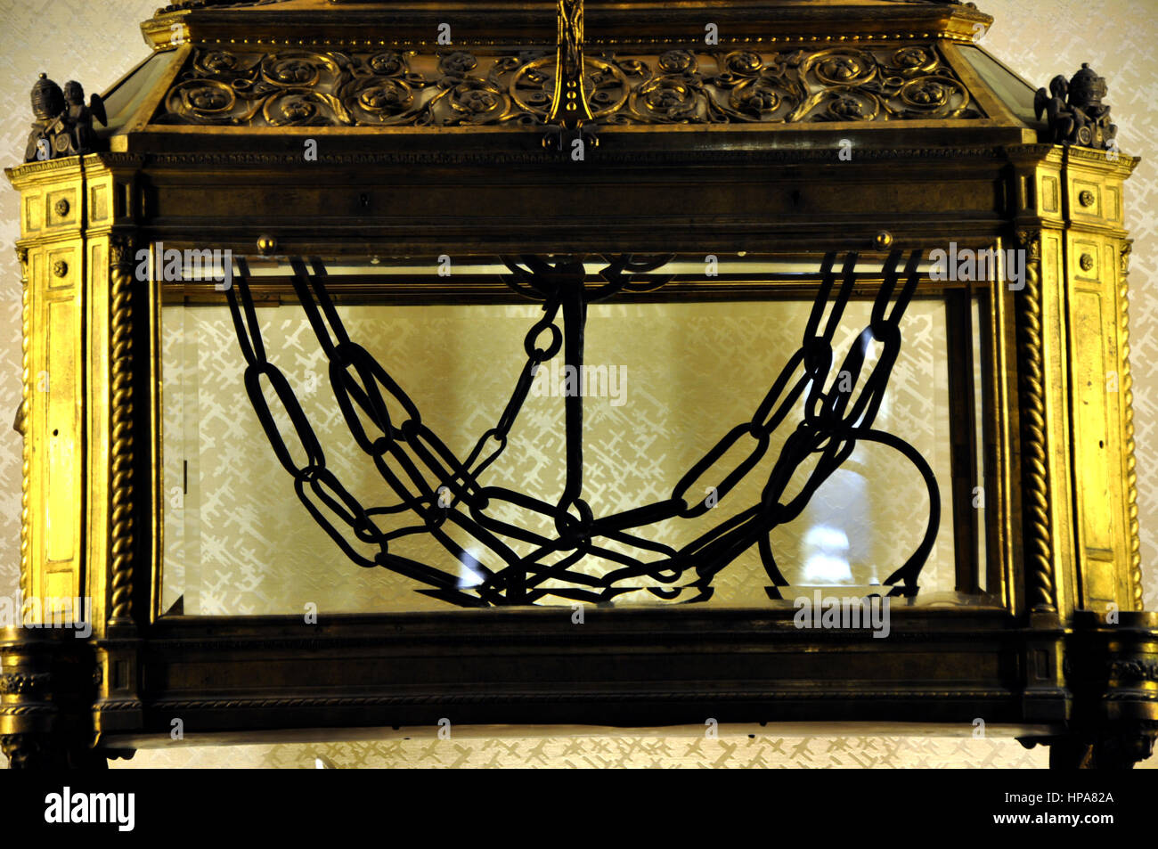 Slave chains iron hi-res stock photography and images - Alamy