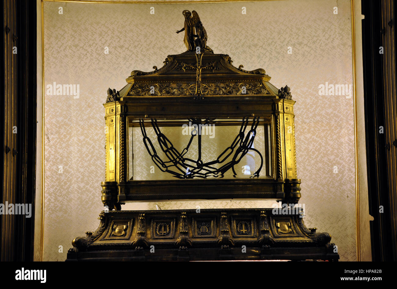 Slave chains rome hi-res stock photography and images - Alamy