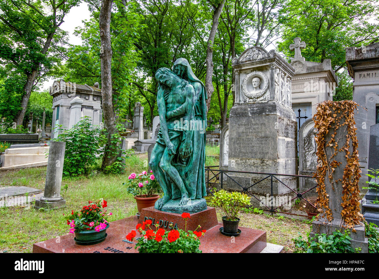 Tombs in the Pere Lachaise cemetery, Paris, France, F Chopin Stock ...