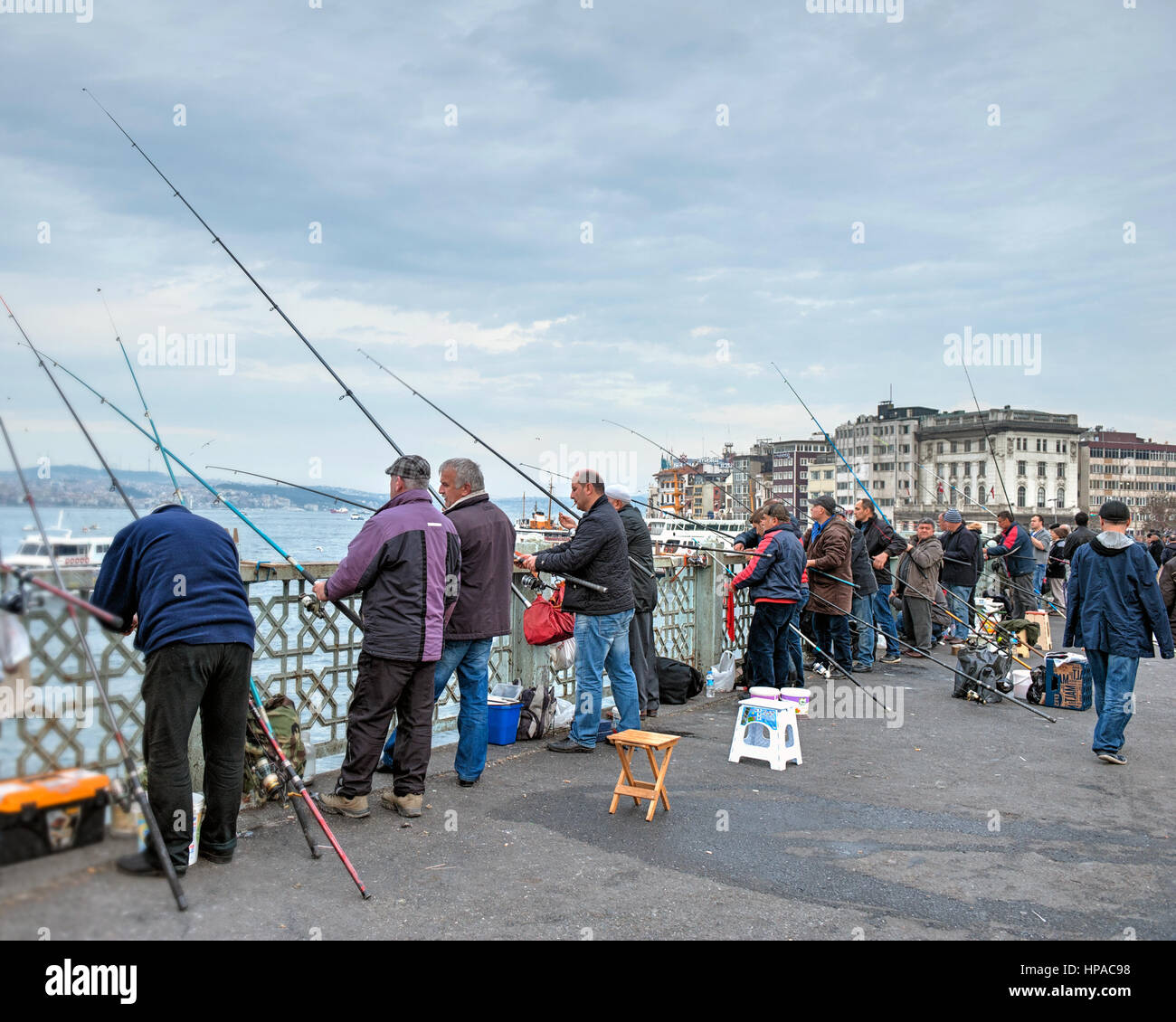 People fishing in istanbul hi-res stock photography and images - Alamy