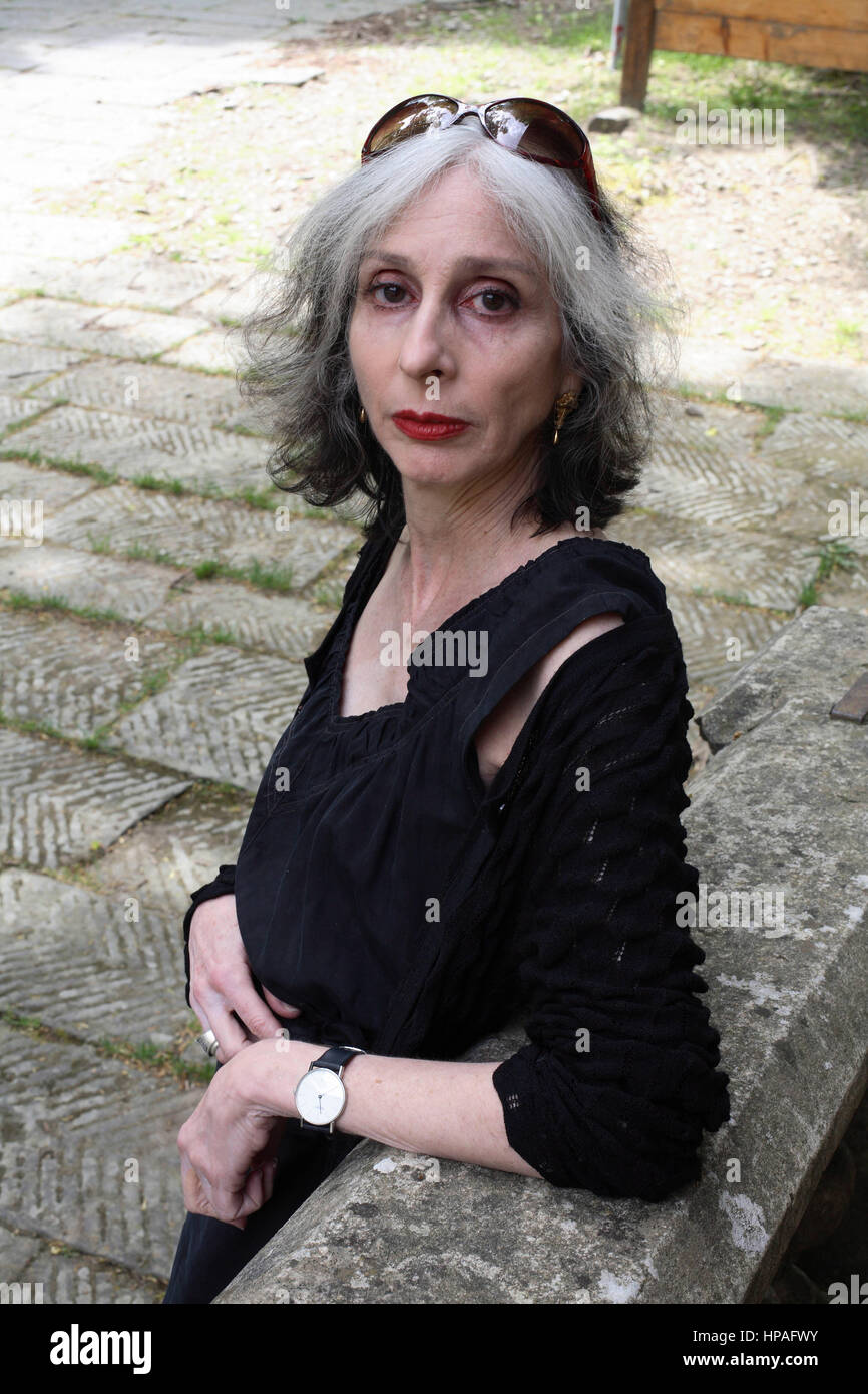 Deborah eisenberg hi-res stock photography and images - Alamy