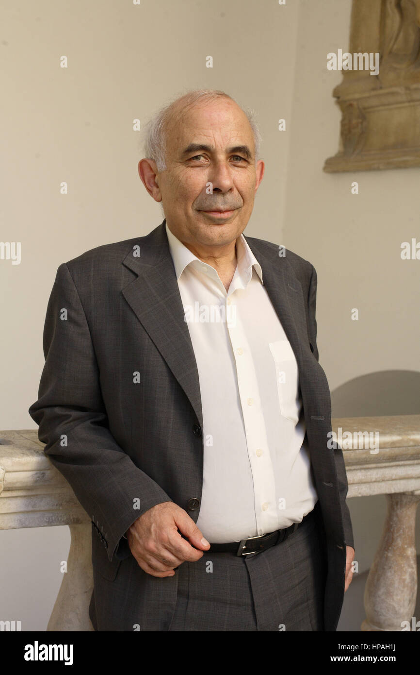 Semir hi-res stock photography and images - Alamy