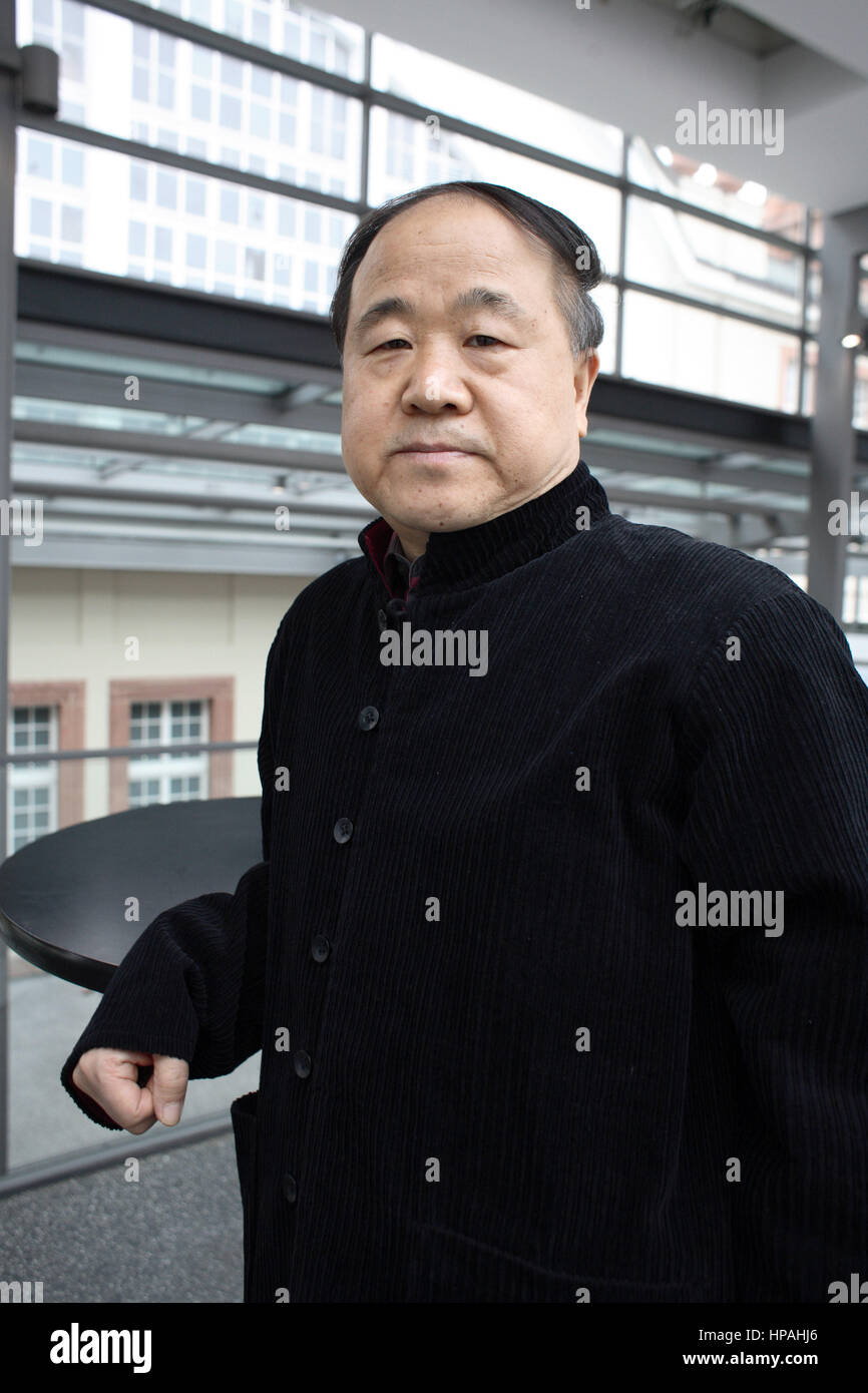 Guan moye hi-res stock photography and images - Alamy