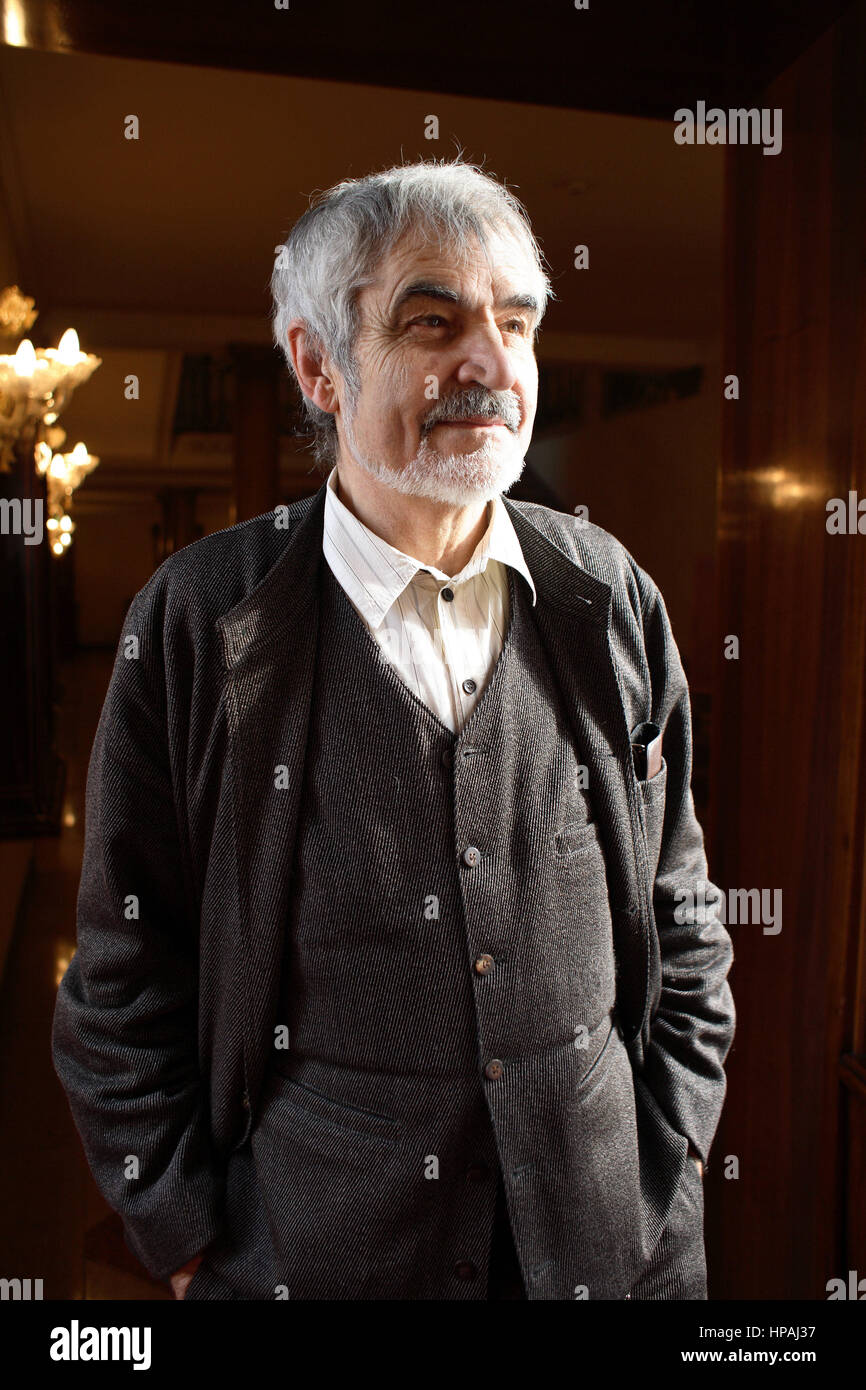 Serge latouche hi-res stock photography and images - Alamy