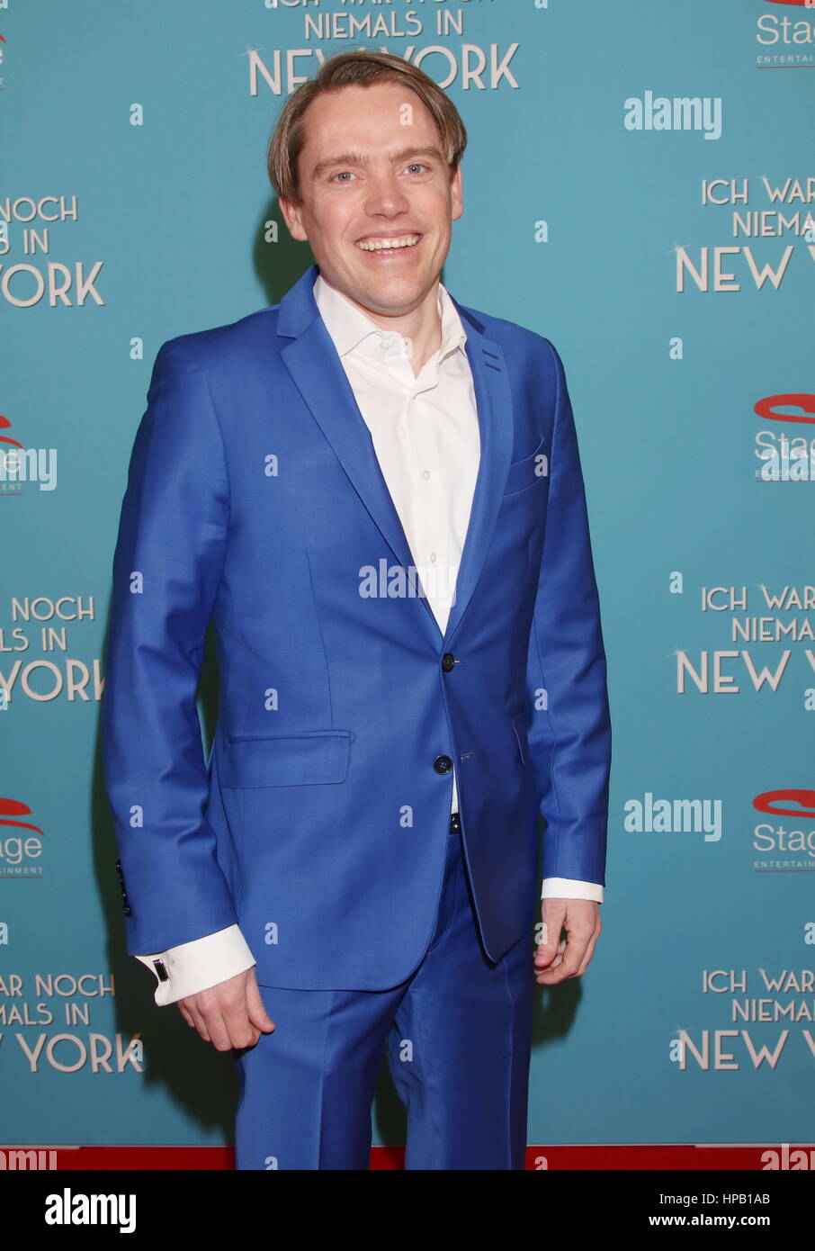 Premiere of I've Never Been to New York' at Stage Theater Featuring ...