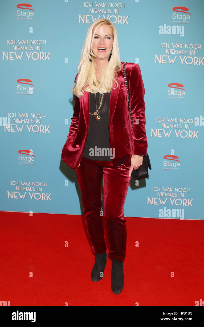 Premiere of I've Never Been to New York' at Stage Theater Featuring ...