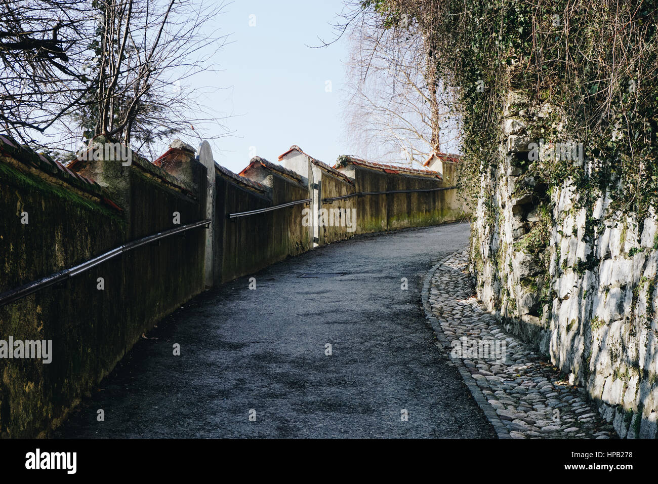 Old urban path hi-res stock photography and images - Alamy