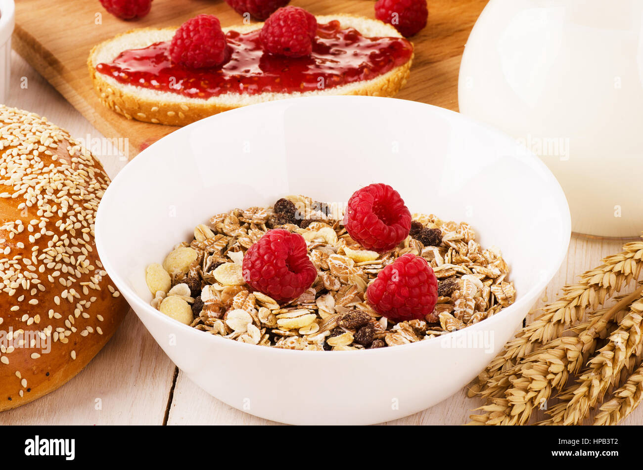 Dietary breakfast muesli yogurt hi-res stock photography and images - Alamy