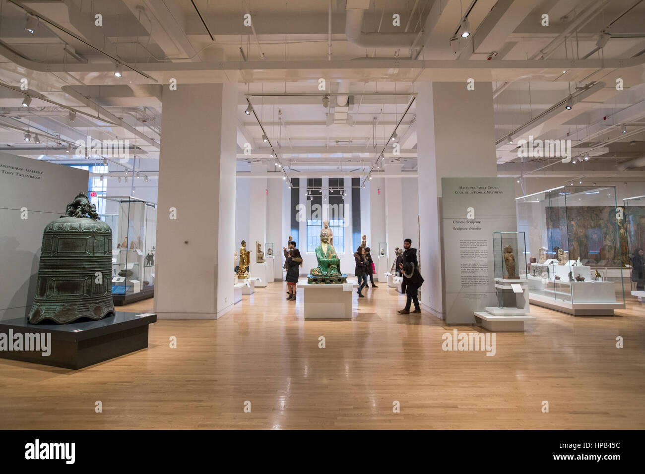 Toronto canada royal ontario museum hi-res stock photography and images ...