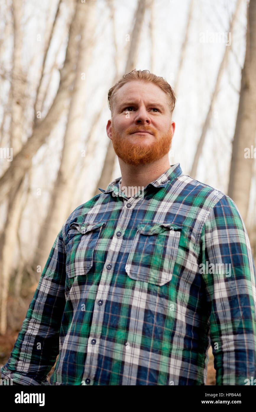 Bearded guy in plaid hi-res stock photography and images - Alamy
