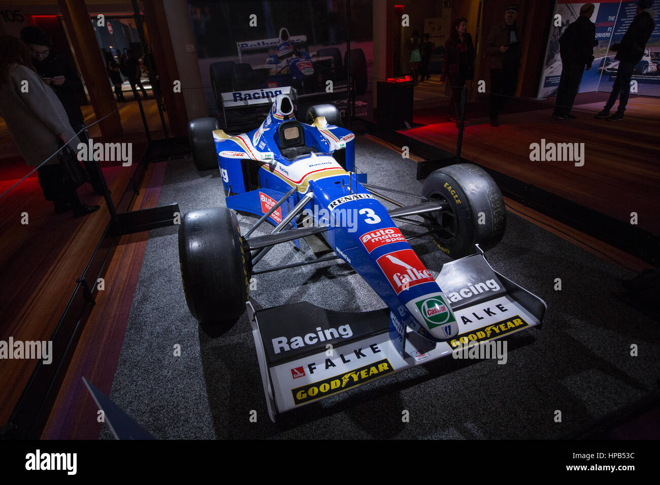 F1 champion car drove by Canadian race driver Jacquese Villeneuve in ...