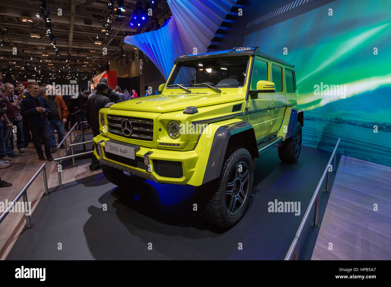 Yellow Mercedes G550 Stock Photo - Alamy