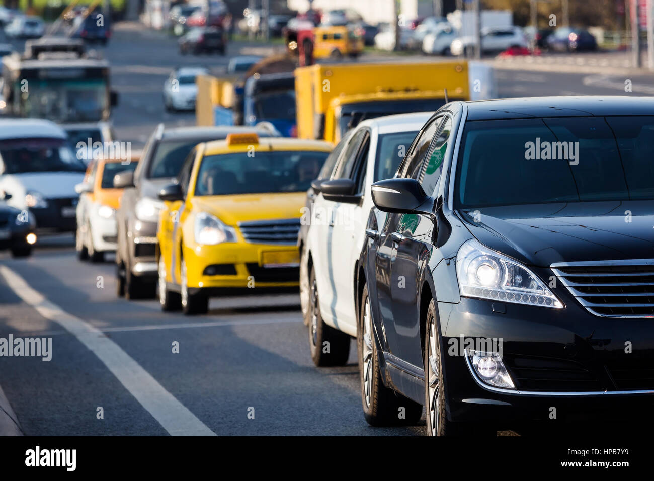 Traffic jam on the city street Stock Photo - Alamy