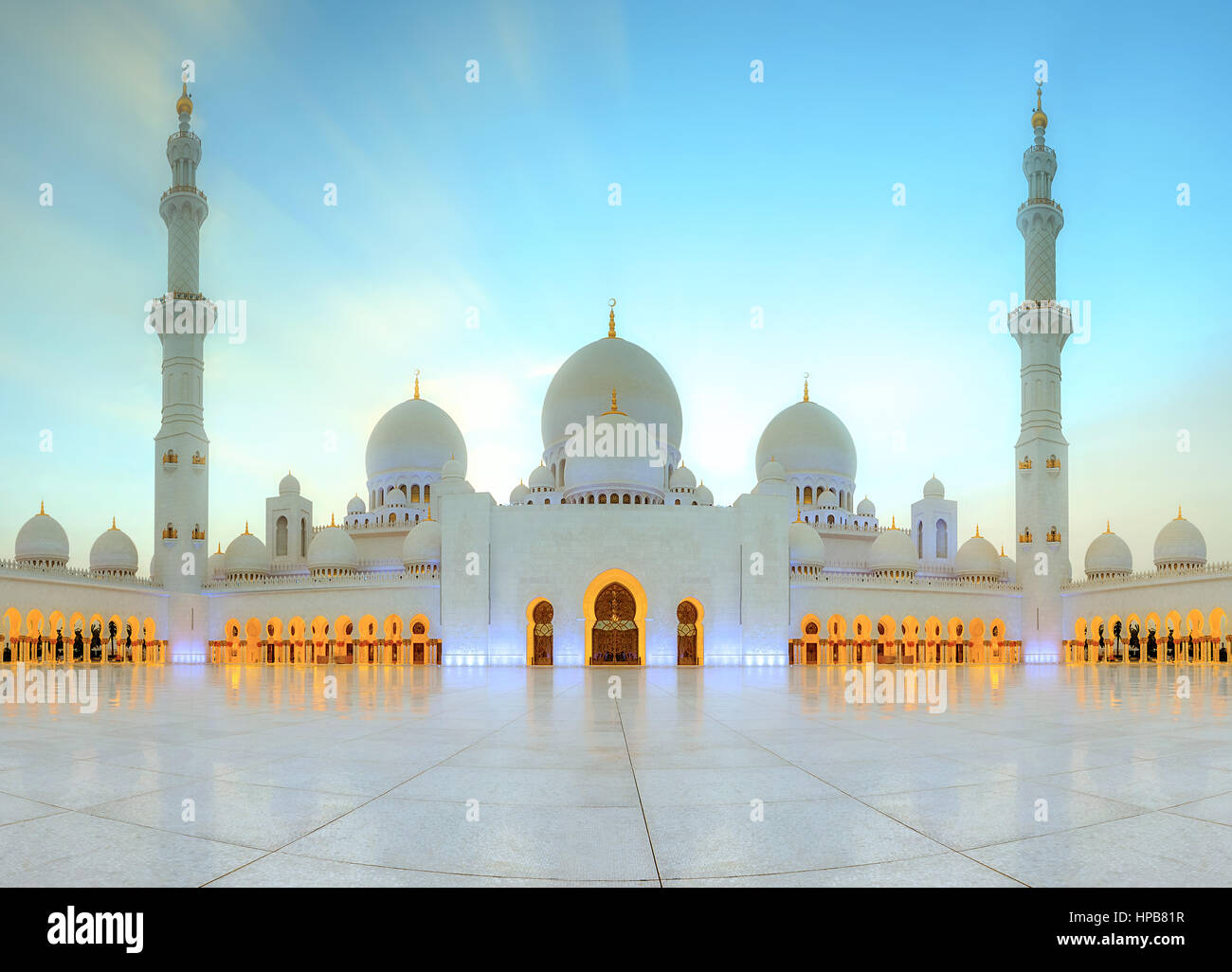 Sheikh Zayed Grand Mosque Stock Photo - Alamy