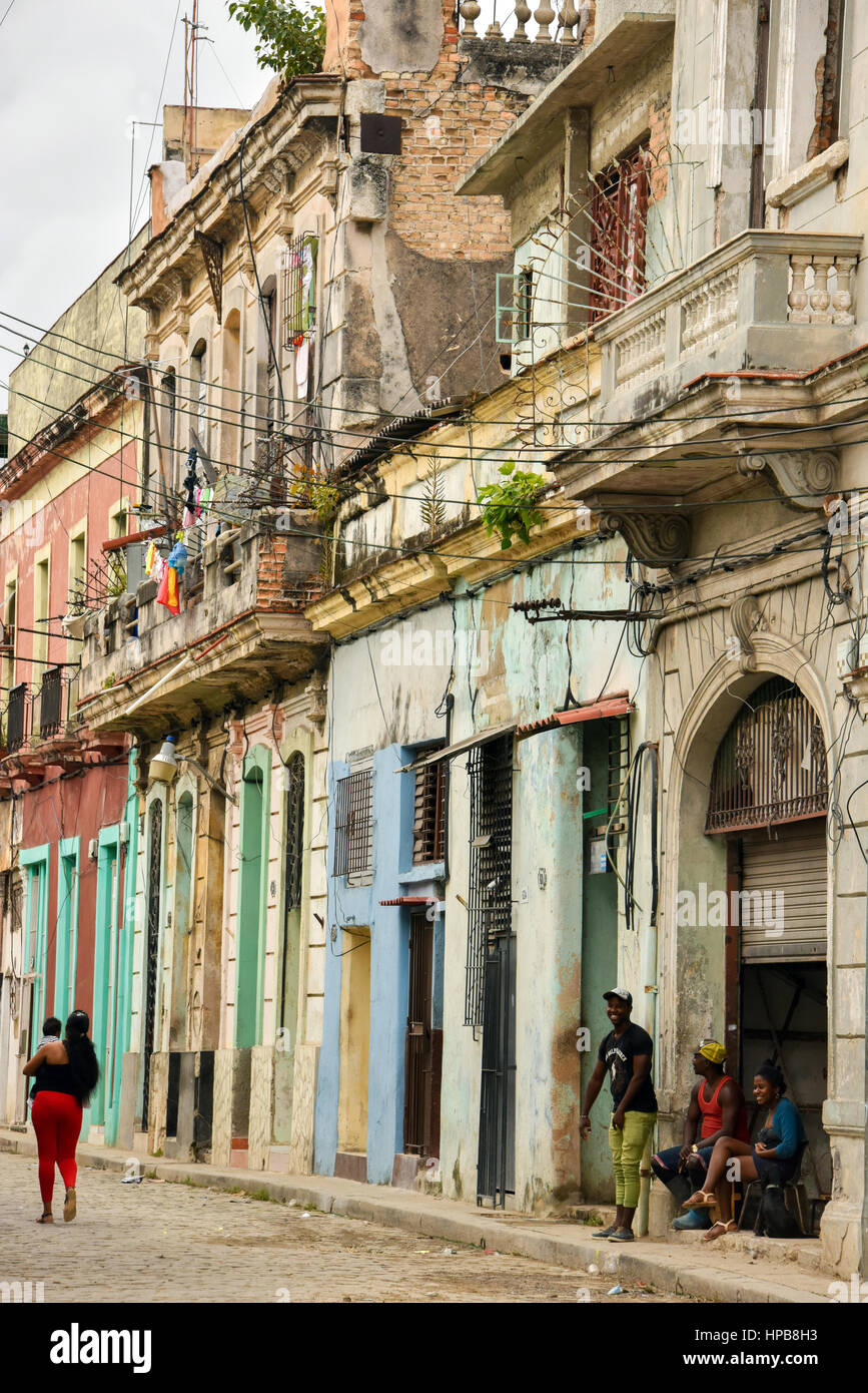 Urban street scene buildings hi-res stock photography and images - Alamy