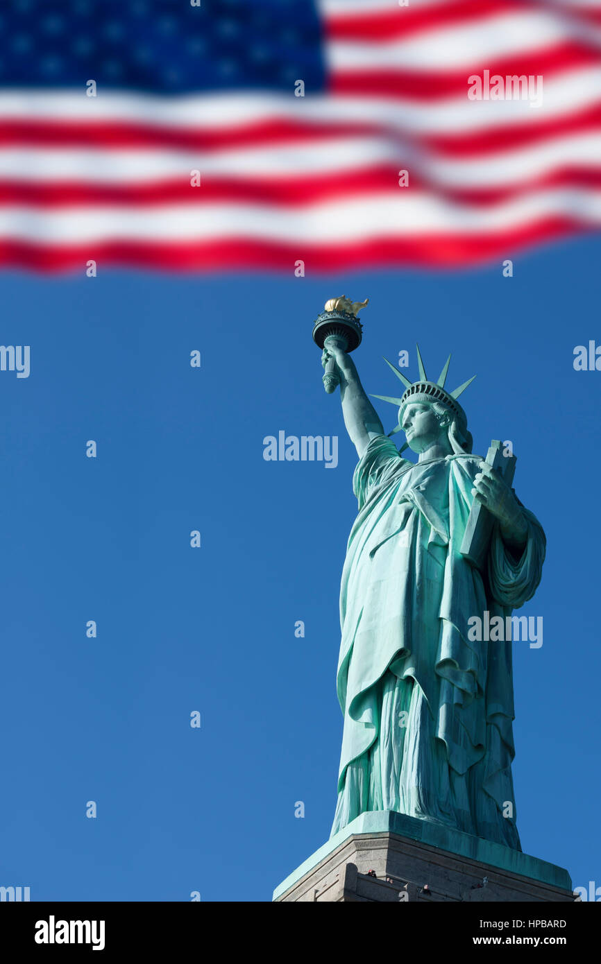 Statue liberty american flag new hi-res stock photography and images ...