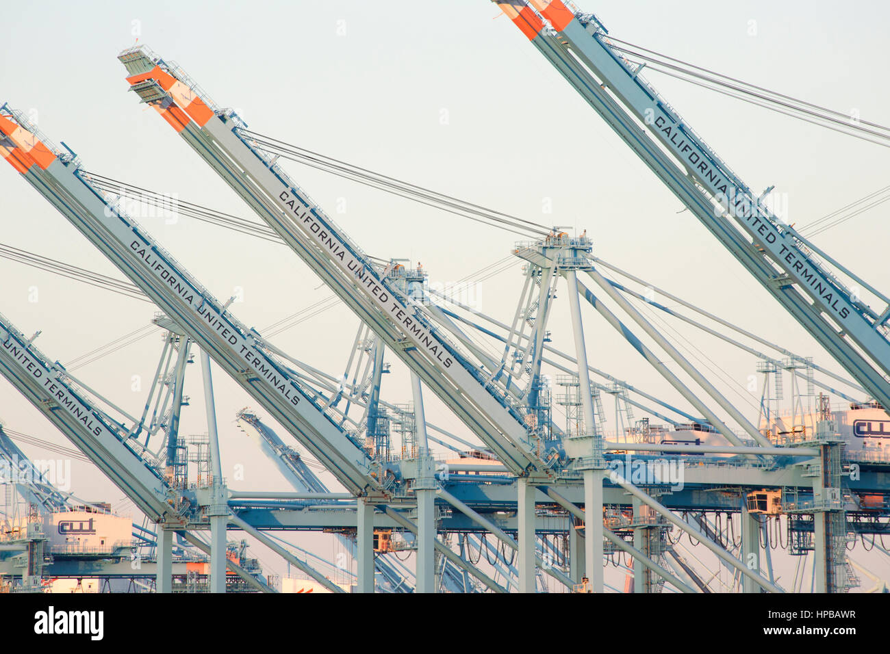 Dockside gantry crane hi-res stock photography and images - Alamy