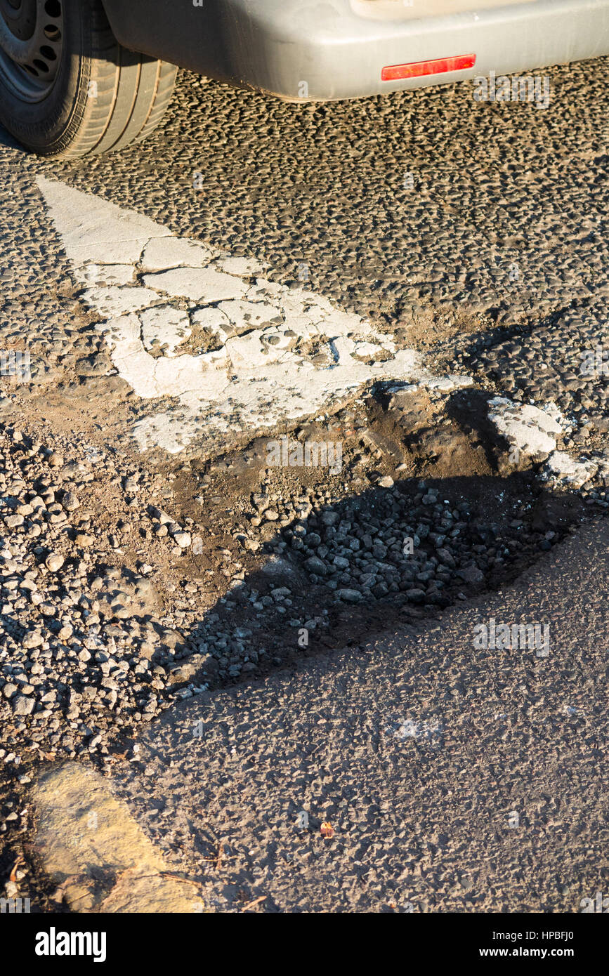 Bumps highway hi-res stock photography and images - Alamy