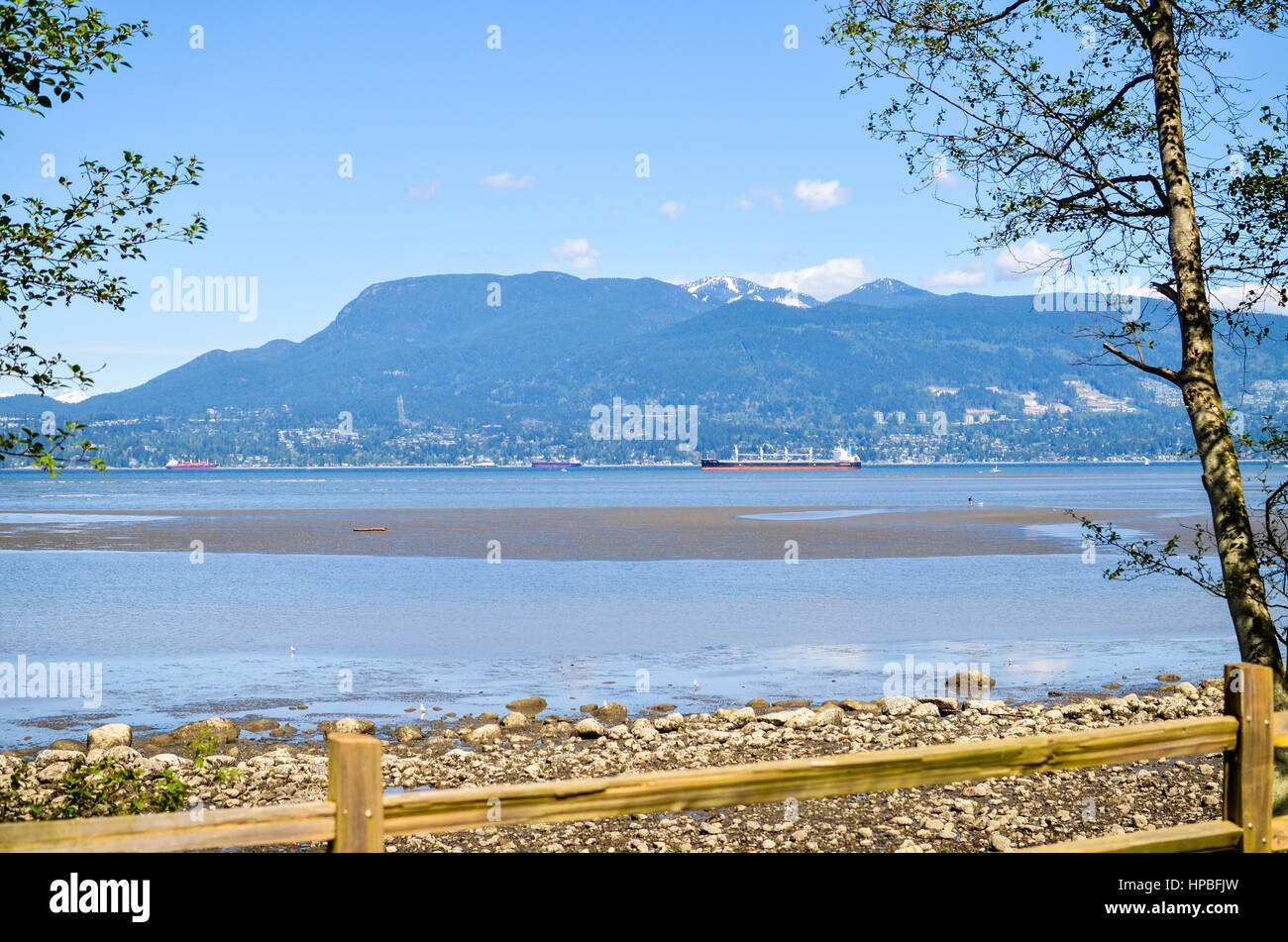 West Vancouver and North Shore Mountains Stock Photo - Alamy