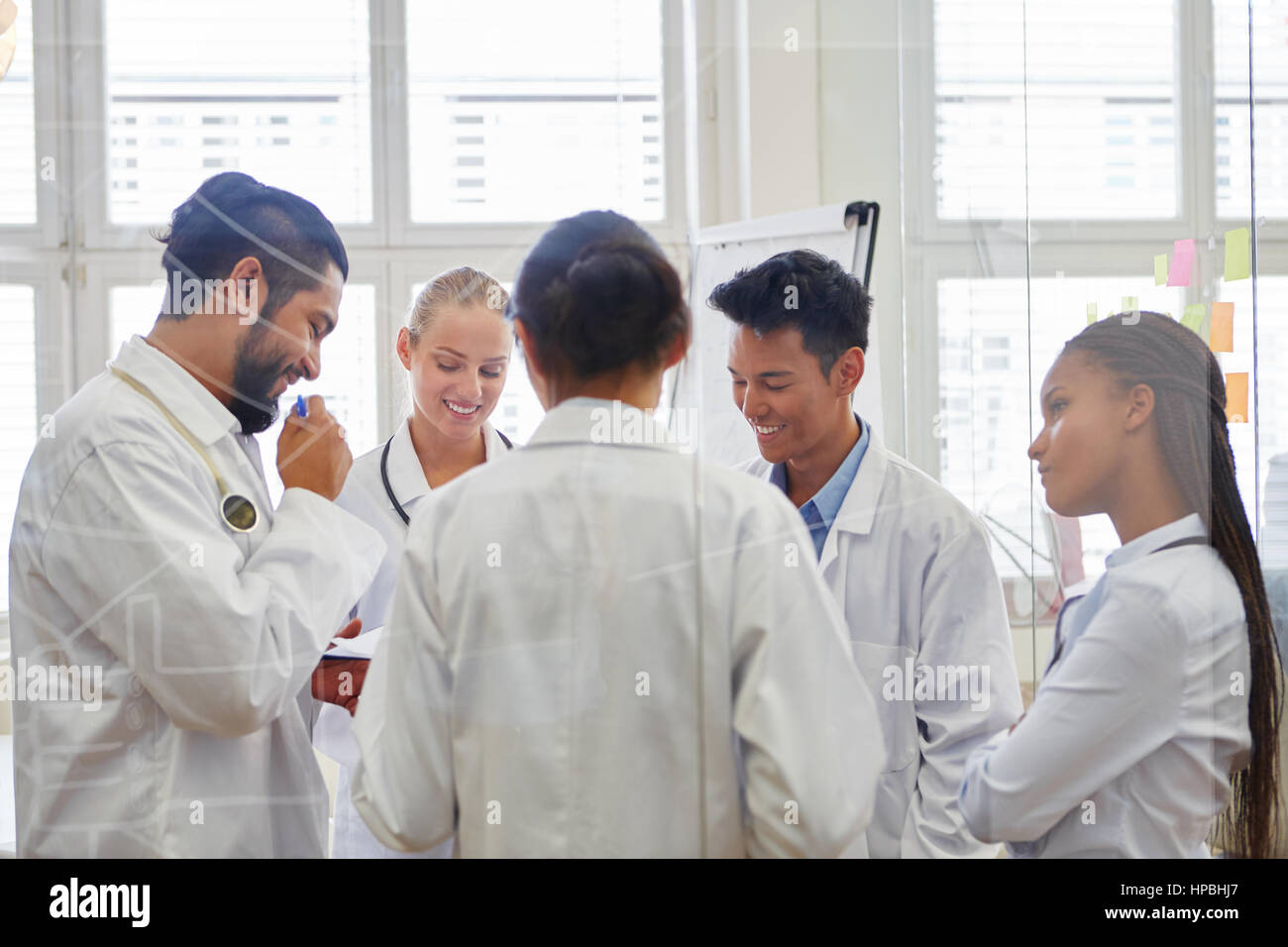 Medical training team hi-res stock photography and images - Alamy