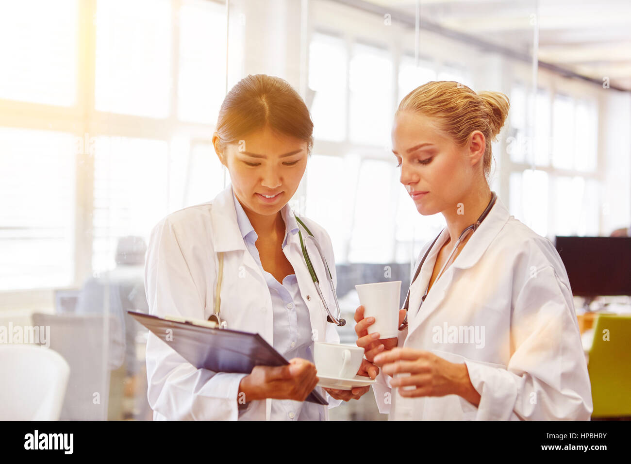 Women medical students hi-res stock photography and images - Alamy
