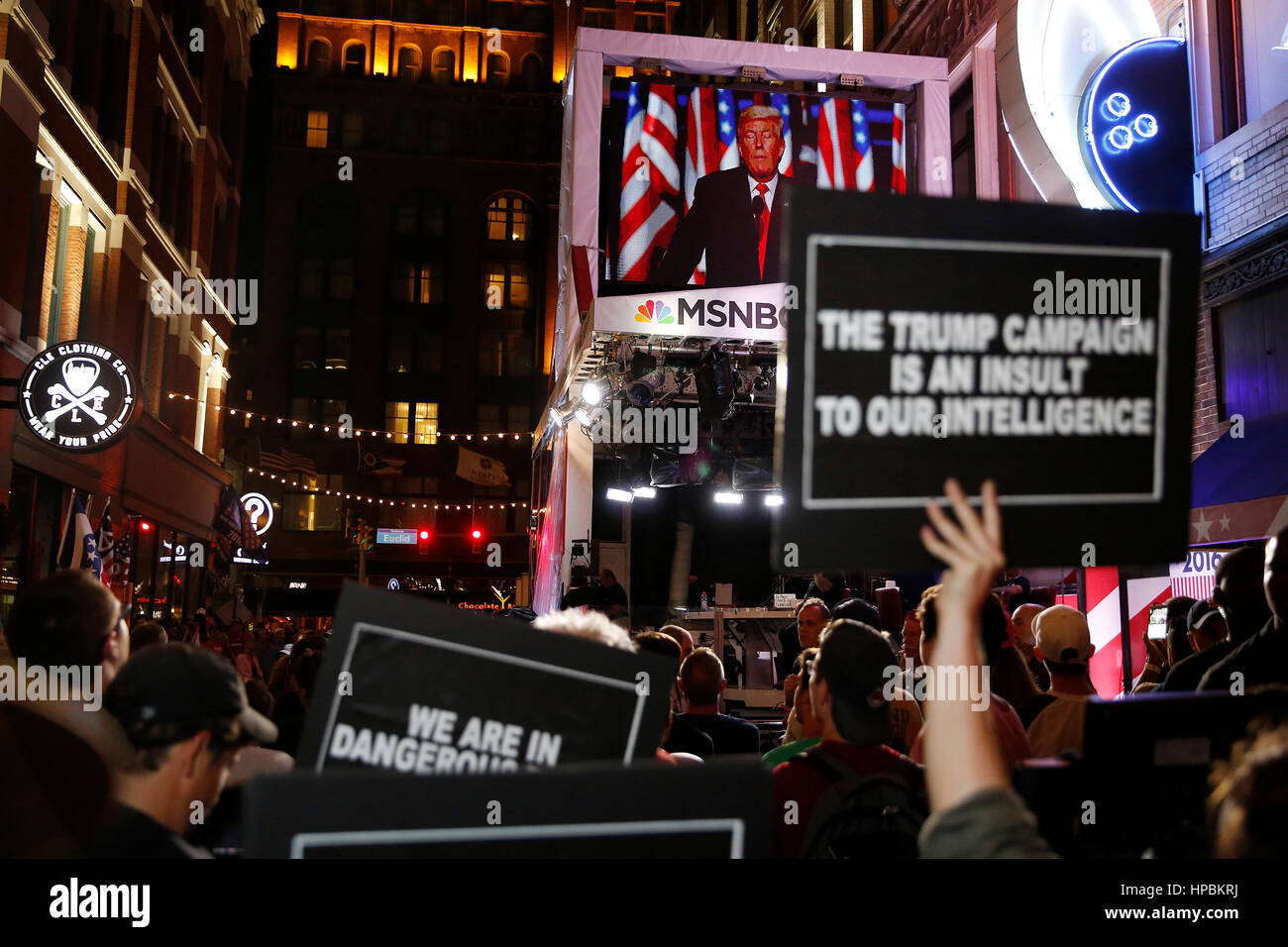 Convention signs hi-res stock photography and images - Alamy