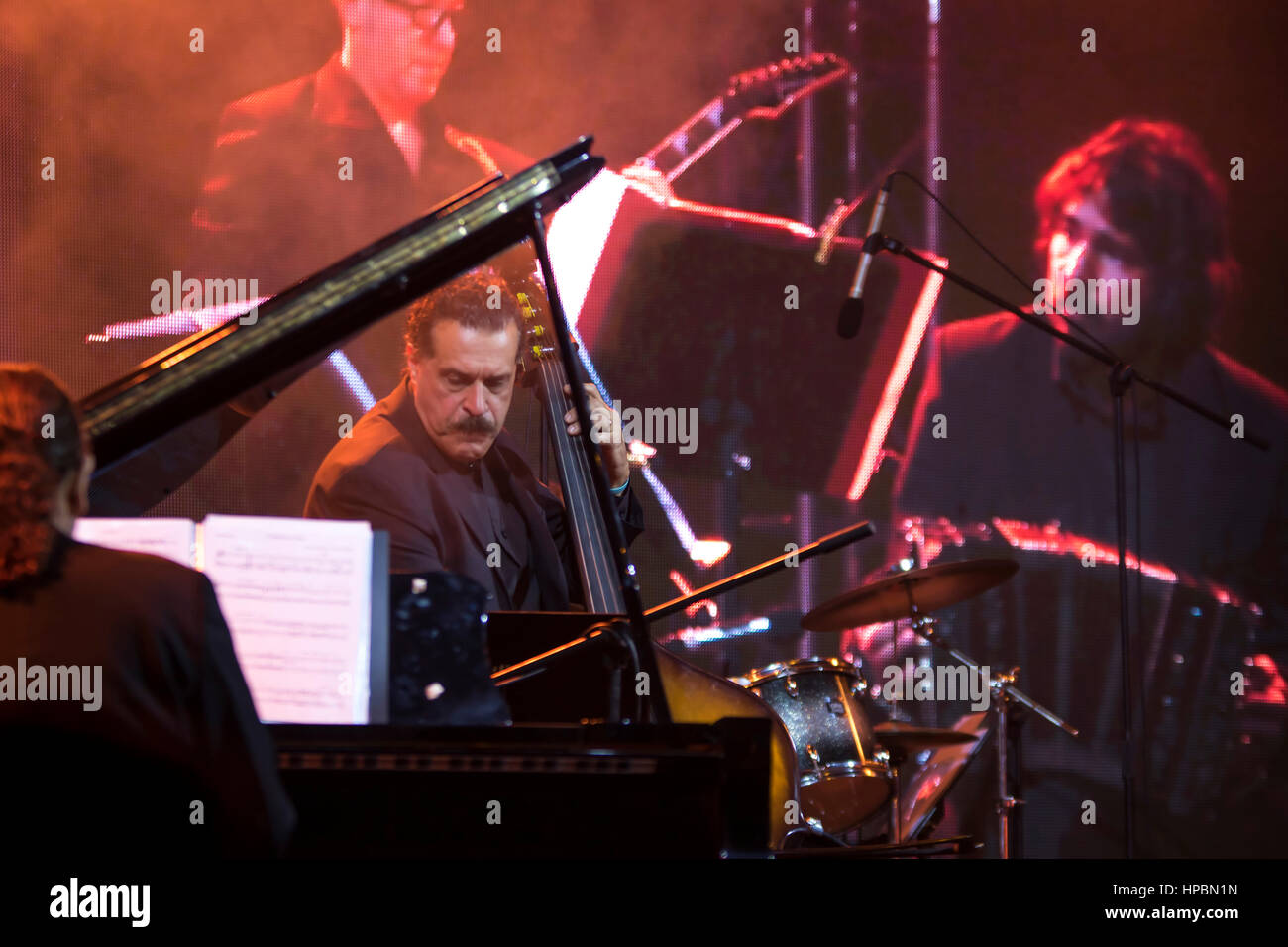 The argentines tango singer Raul Lavie accompanied by the Tangoloco ...