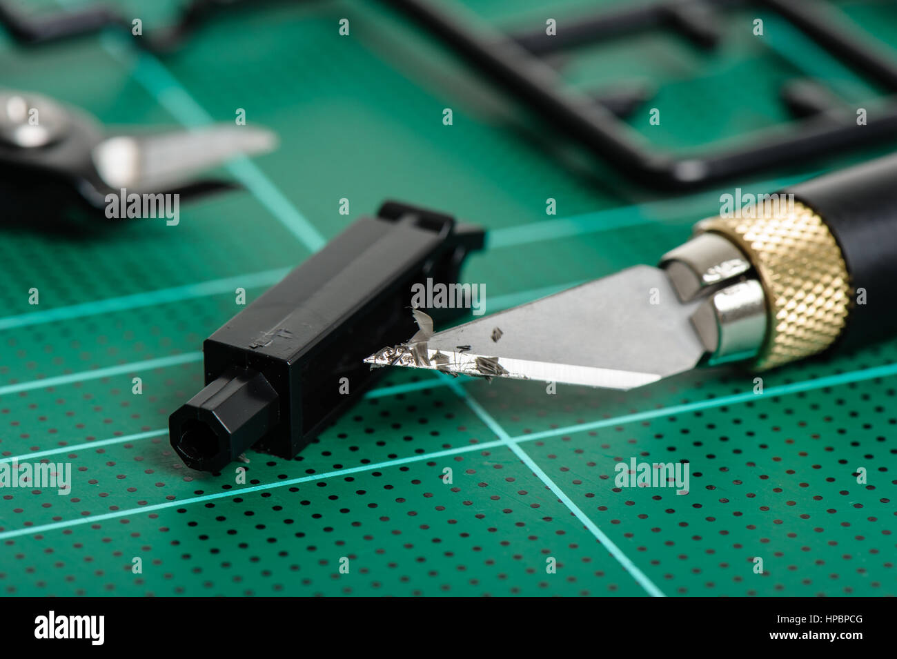 closeup craft knife with sharp blade, stationery Stock Photo - Alamy