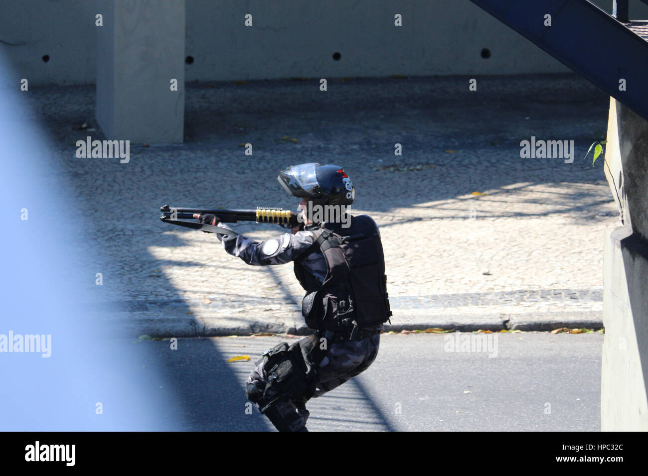 Rio de Janeiro, Brazil. 20th Feb, 2017. Police officers use non-lethal ...