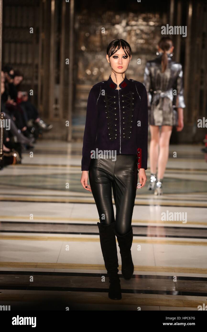 Best catwalk images from england hi-res stock photography and images ...