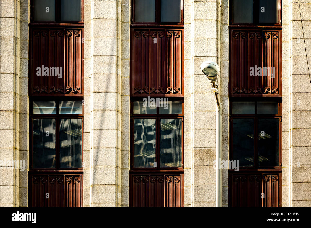 windows of commercial building in Hong Kong Stock Photo - Alamy