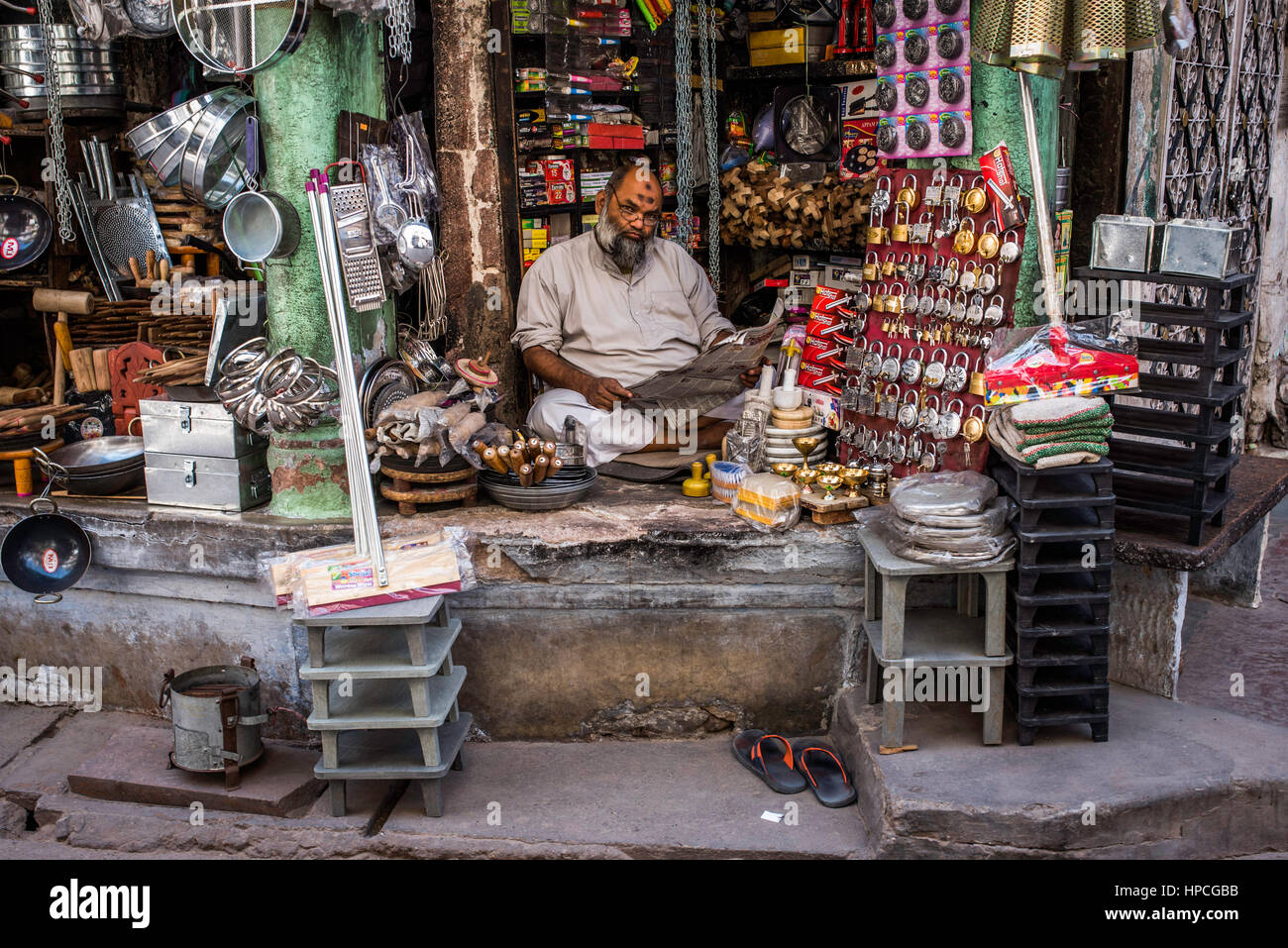 Indian man selling metal items, Jodhpur, India Stock Photo - Alamy